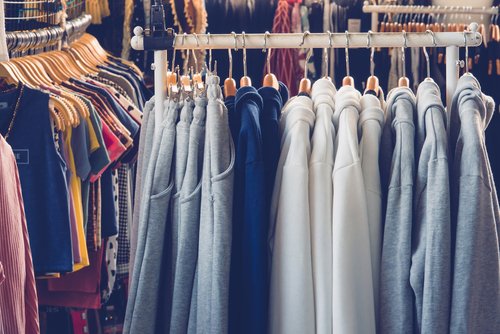 Being a Responsible Consumer: The Art of Textile Recycling - Bank & Vogue